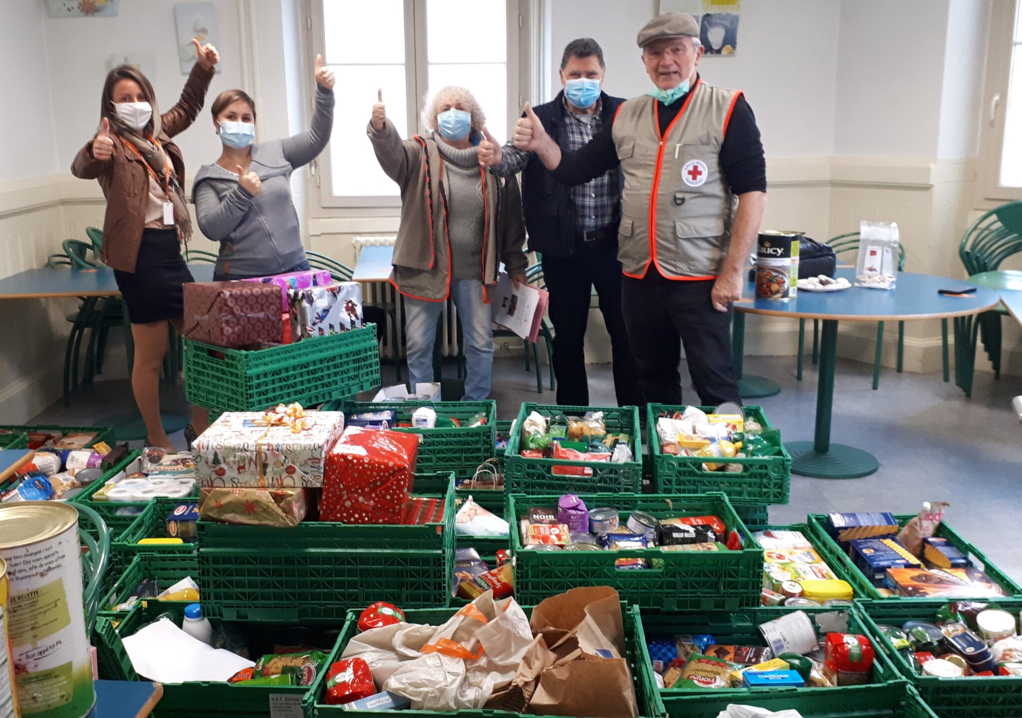 Une collecte alimentaire au profit de la Croix Rouge • Collège Saint Bruno